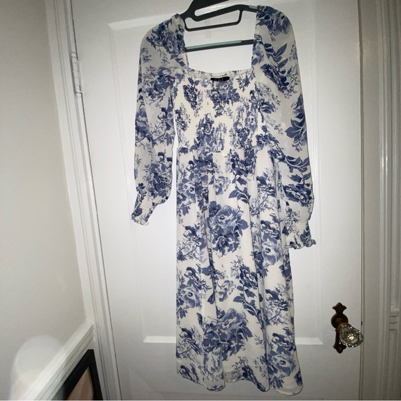 o.p.t | Dresses | Opt Anthro Brand Floral Blue And White Womens Dress ...